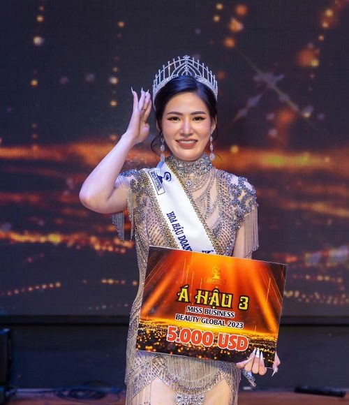 Doanh nhân Trần Kim Hoa được vinh danh tại đêm Gala Vinh danh Nữ hoàng Thiện nguyện Châu Á 2023 ...